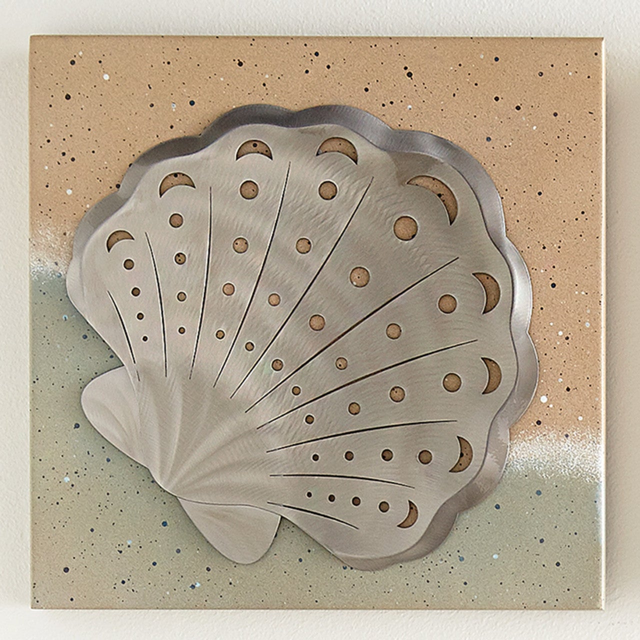 Scallop Sea Treasure Metal Wall Art - OVERSTOCK | Black Forest Decor